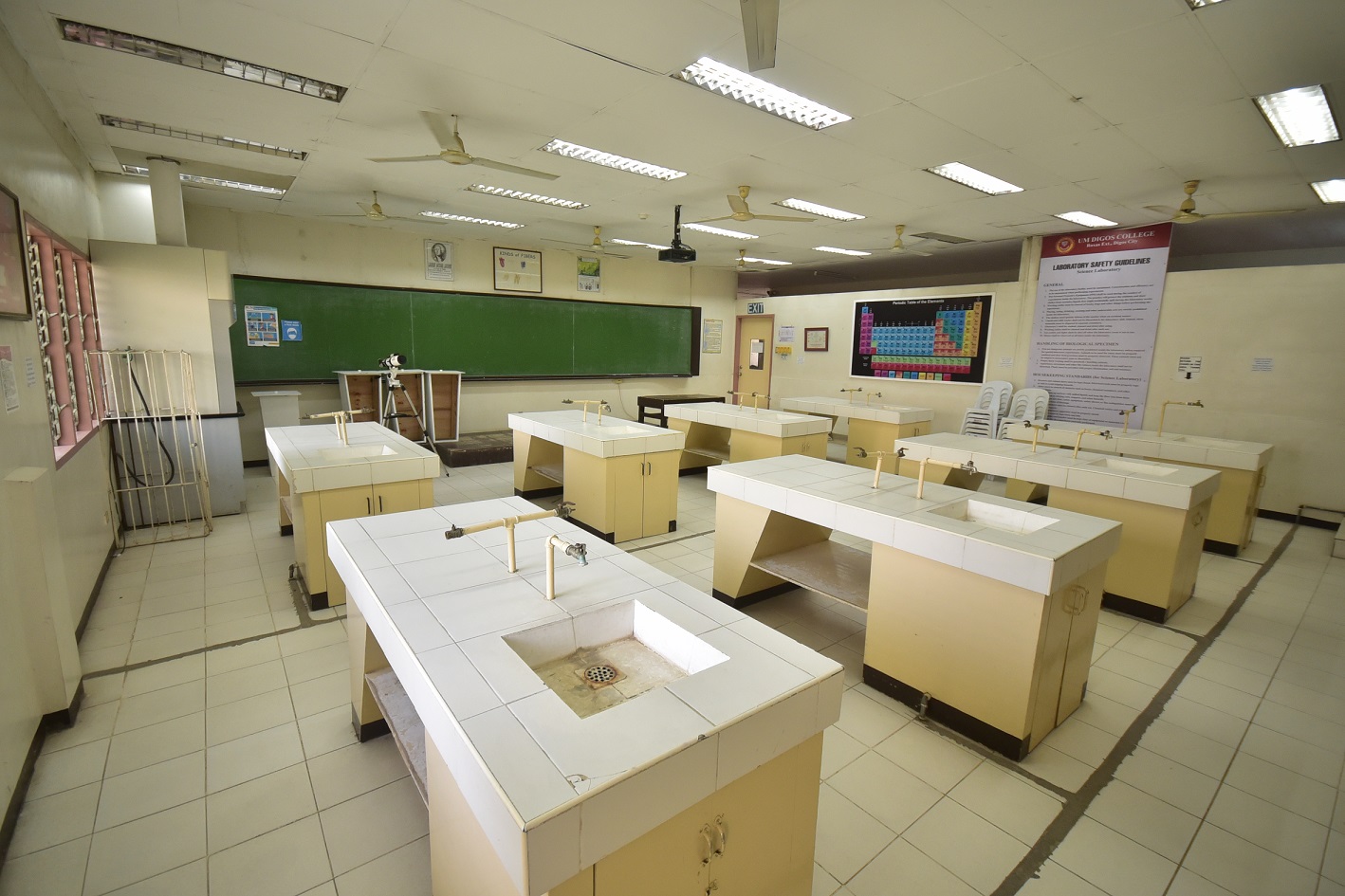 UM Digos College